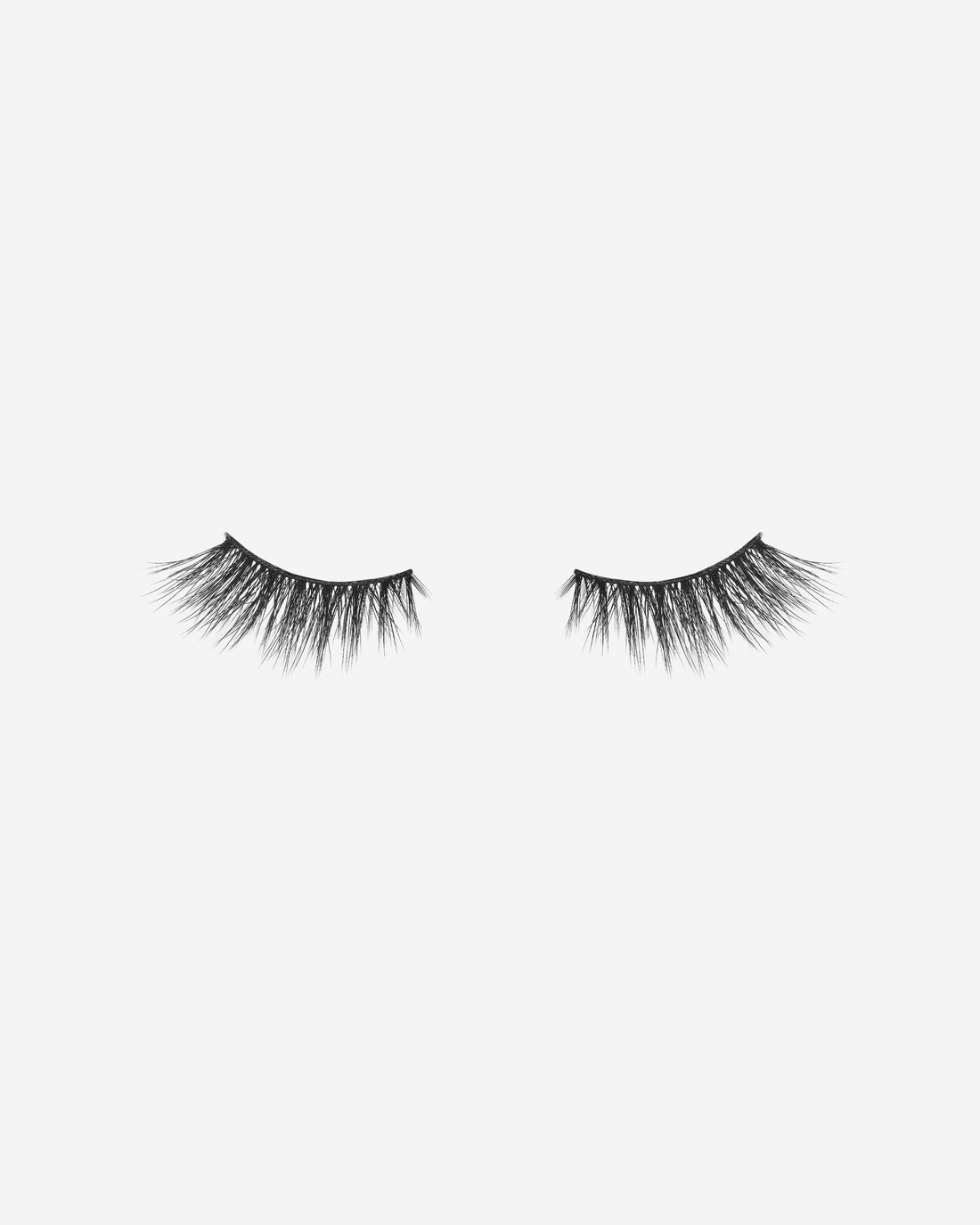 SceneStealer Half Lash – Lilly Lashes