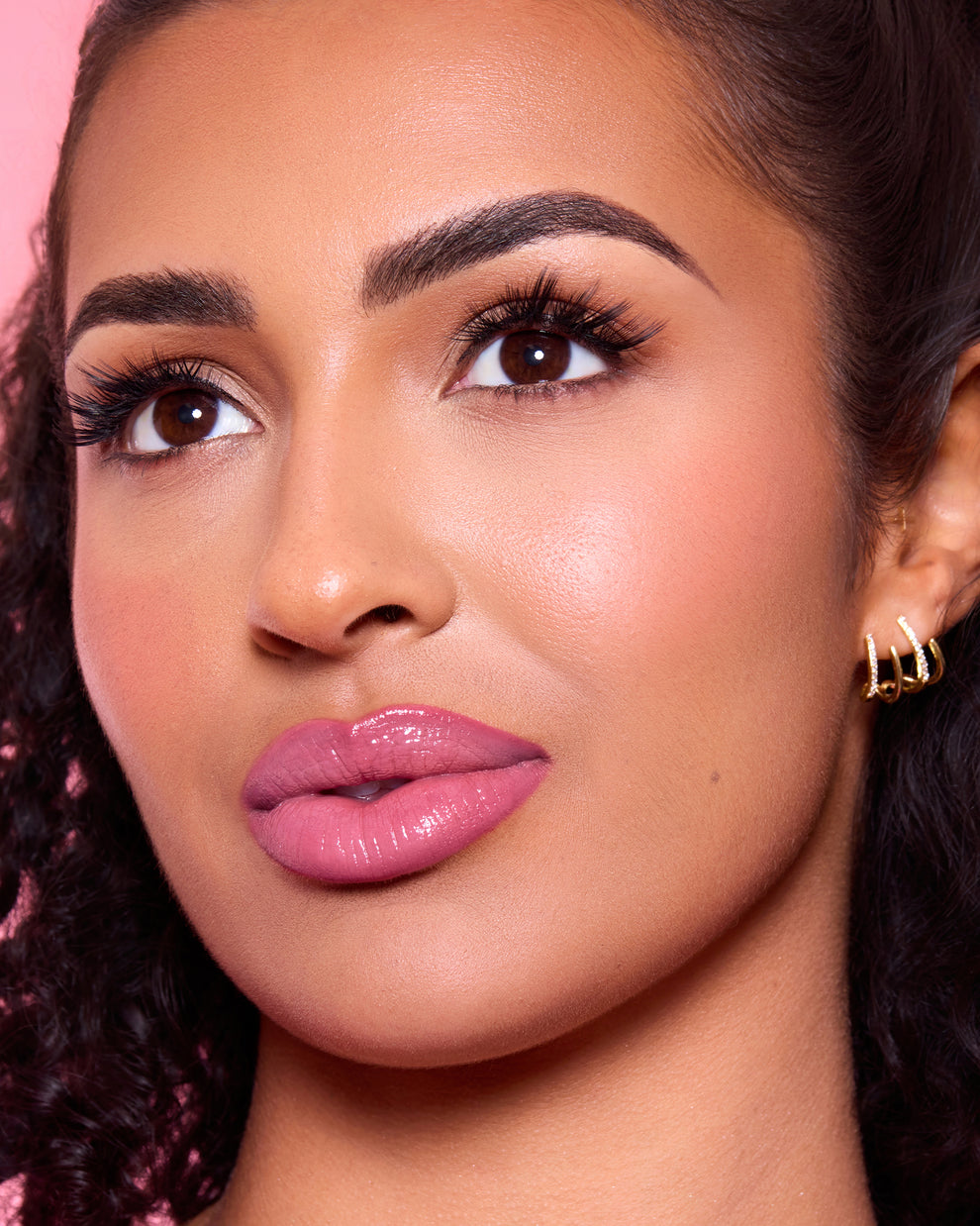 EdgyAccents – Lilly Lashes