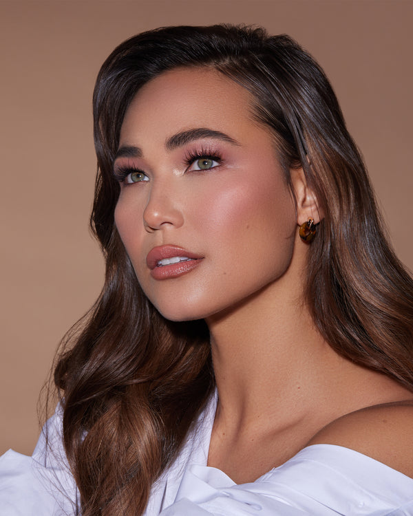 Undressed – Lilly Lashes